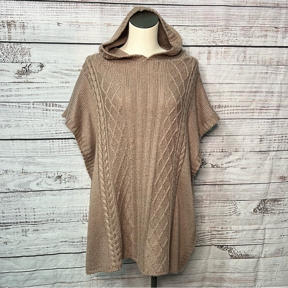 Do everything in love | Sweaters | Do Everything In Love Hooded Poncho ...